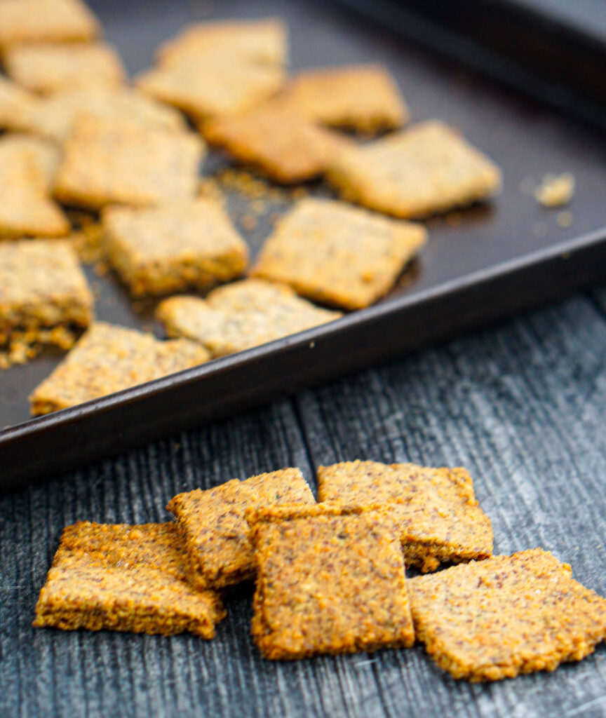 Low Carb Flax Crackers Recipe | tasty gluten free, high fiber snack