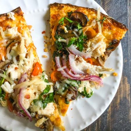 Low Carb Pizza with Cauliflower Crust Topped With Chicken & Vegetables ...