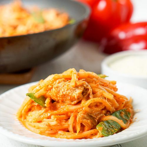 Low Carb Creamy Red Pepper Pasta with Chicken - gluten free dinner!