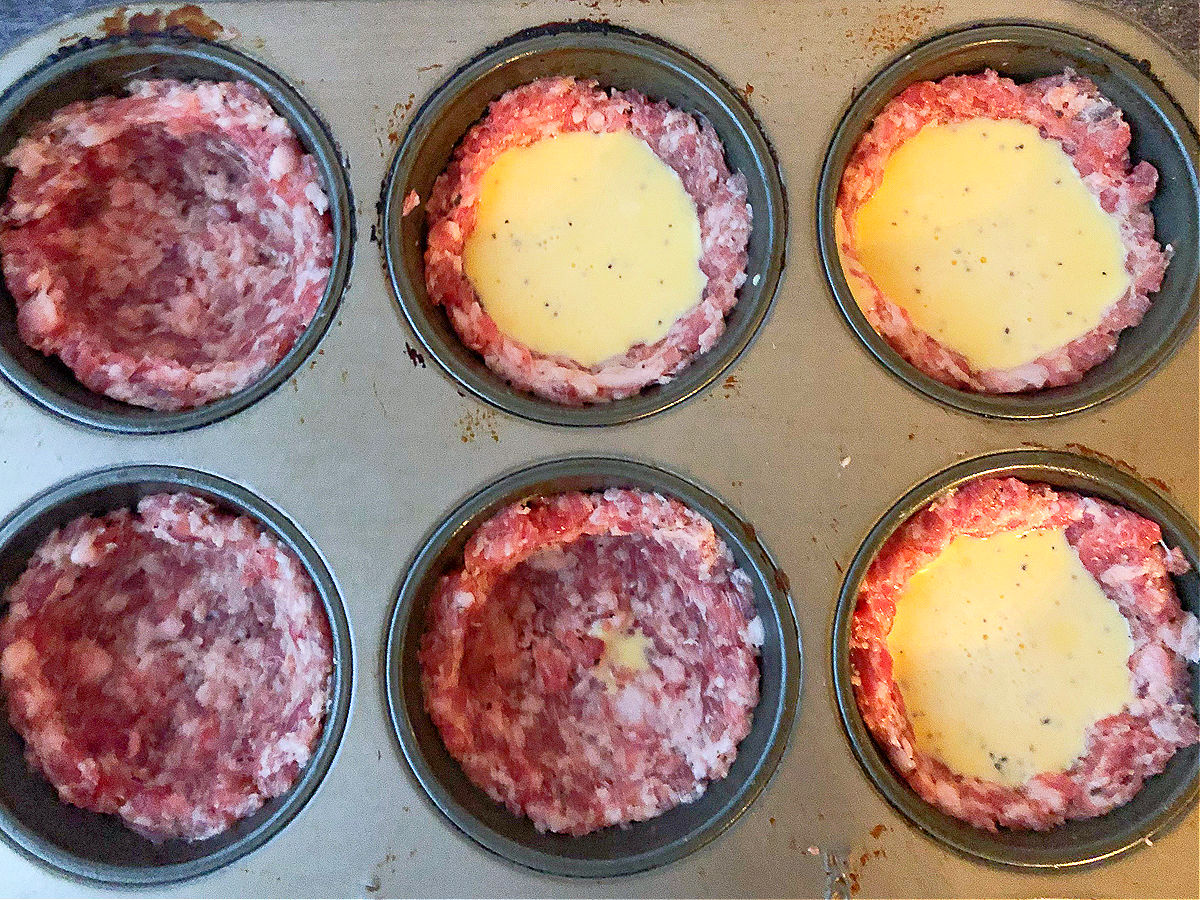 Keto Breakfast Cups with Sausage and Egg - low carb breakfast on the go!