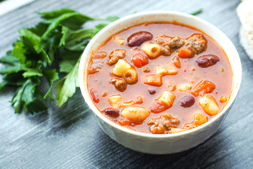 Pasta Fagioli Soup (Pasta Fazool) - tasty bean & pasta recipe!