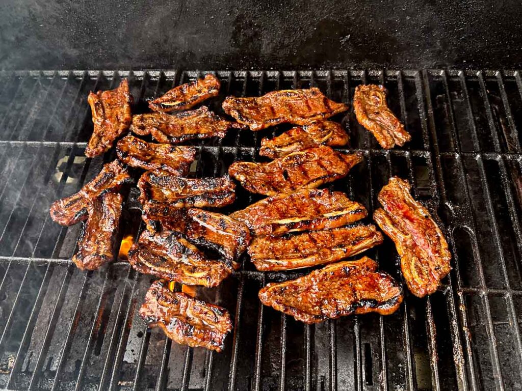 BBQ Grilled Flanken Short Ribs - great summer appetizer in 10 min