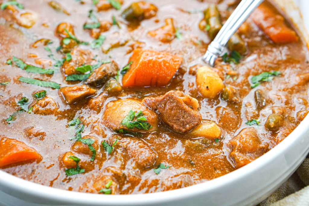 Slow Cooker Lamb Stew | hearty Irish stew packed with veggies!